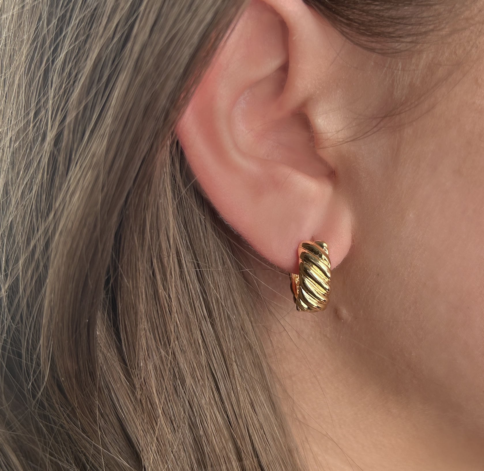 Zoe Hoop | Designer Jewellery | Misuzi